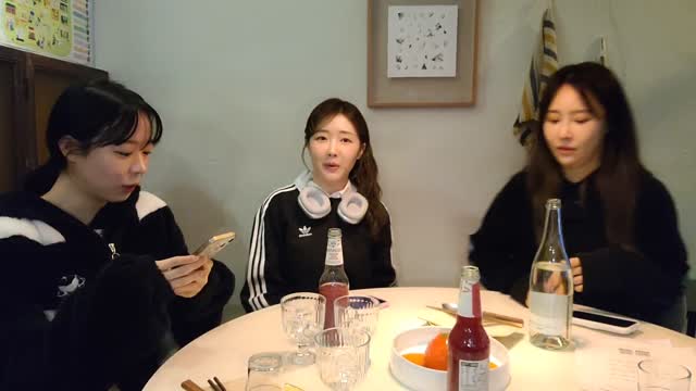 [클립]서쫑알 해방촌탐험x이요x채이 몸무게 앞자리가 바뀌었어 / 6!! 7!! | SOOP VOD