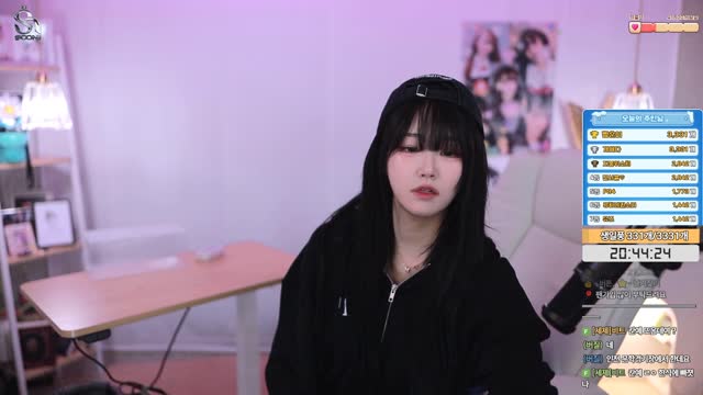 [클립] 아띠_♥에게 별풍선 1442개 선물 | SOOP VOD