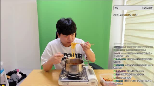 [클립] DS★준오에게 별풍선 875개 선물 | SOOP VOD