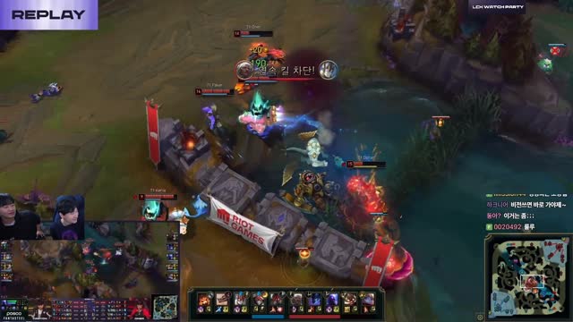 [클립]김민교x쿠로 LCK T1 vs GEN 레전드매치업 #LckWatchParty | SOOP VOD