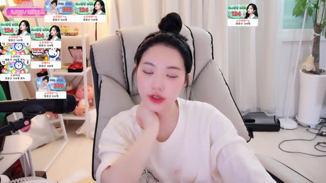 [클립] 하루3에게 별풍선 582개 선물 | SOOP VOD