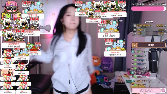 [클립] 2라니에게 별풍선 142개 선물 | SOOP VOD