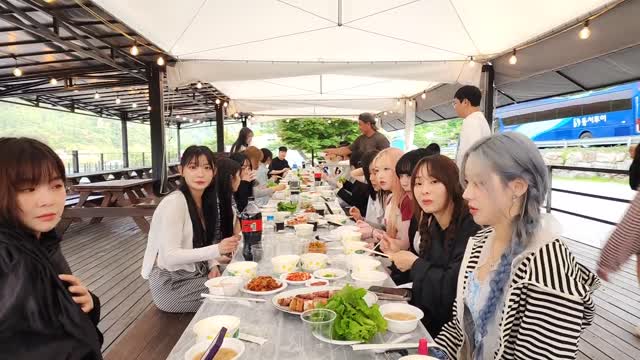 [캐치]안예슬x남순 잠시 후 비키니...1박2일 수니그룹MT | SOOP VOD