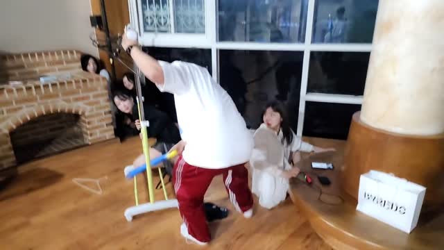 [캐치]안예슬x남순 잠시 후 비키니...1박2일 수니그룹MT | SOOP VOD