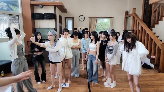 [캐치]안예슬x남순 잠시 후 비키니...1박2일 수니그룹MT | SOOP VOD