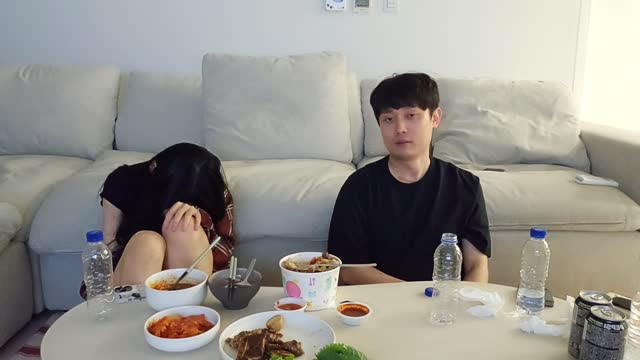 [클립]깨박이 x 지붕위소희 4년전 고백녀가 왔습니다 | SOOP VOD