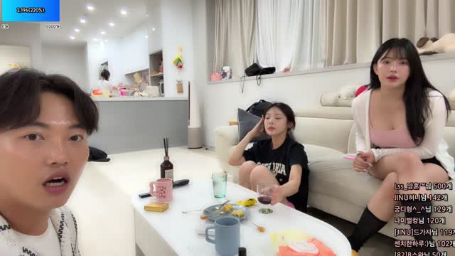 [클립] 운재쿤.에게 별풍선 142개 선물 | SOOP VOD