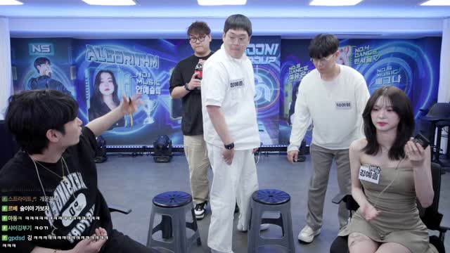 [클립]허추인님 엔진오일 콜라에 터진 예솔이 ㅋㅋㅋㅋㅋ | SOOP VOD