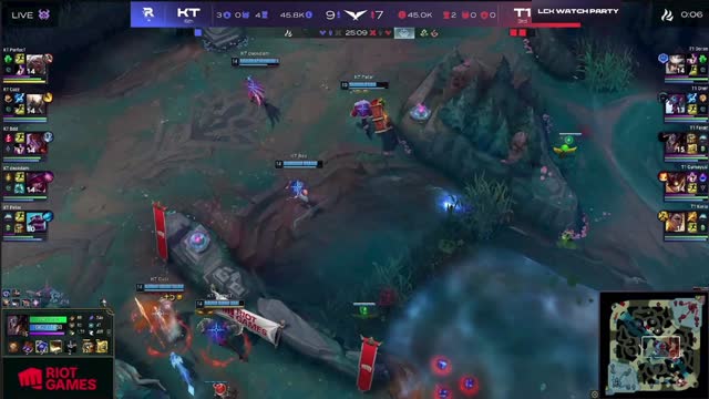 [클립][KT vs T1] 바론에서 역대급으로 다 퍼주는 KT | SOOP VOD