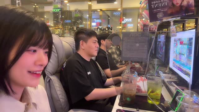 [클립]타요 수야 PC방에서 썬데이 메이플 즐기기 | SOOP VOD