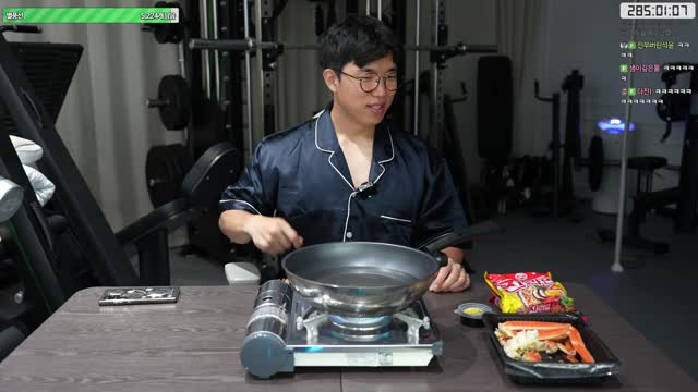 [클립] 지피티에게 별풍선 500개 선물 | SOOP VOD