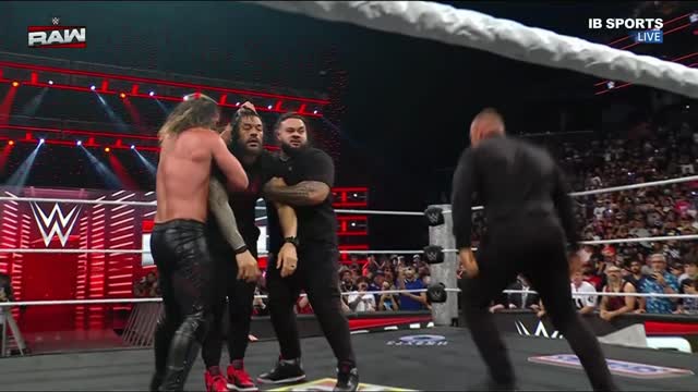 [클립]WWE RAW 로만신발도둑 엔딩 | SOOP VOD