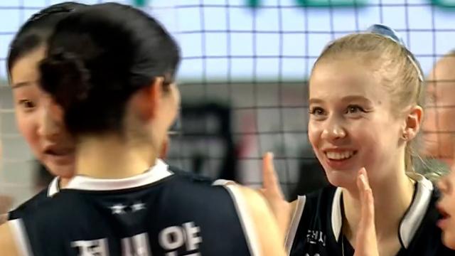 니콜로바의 연속 3득점, 4세트 출발이 좋은 한국도로공사! | SOOP VOD