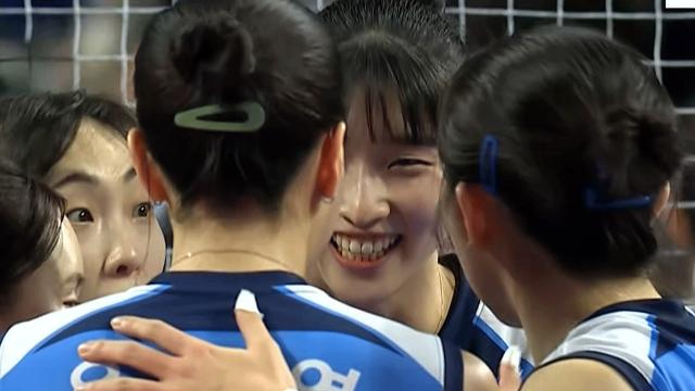 아모른직다! 3연속 득점으로 듀스를 노리는 IBK! | SOOP VOD