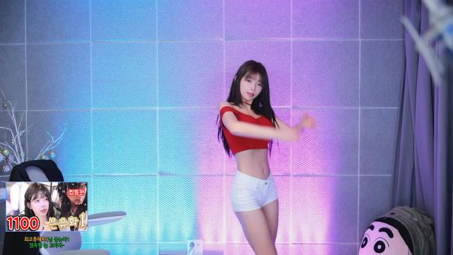 [클립] 은유화:)에게 별풍선 1100개 선물 (24/12/08) | SOOP VOD