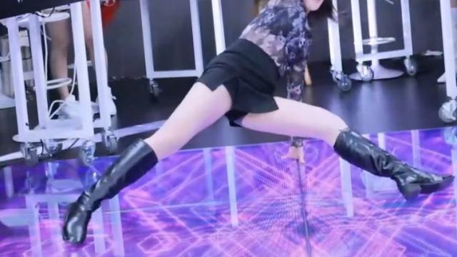 자키 멋있는 부츠 누나! CBZ [캐치][WG]시즌3 퐁당퐁당Day!! | SOOP VOD