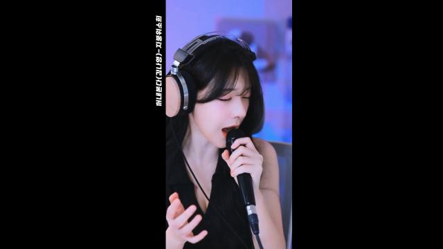 [캐치][VOICE]꺼내본다(김나영) - 지붕위소희 | SOOP VOD